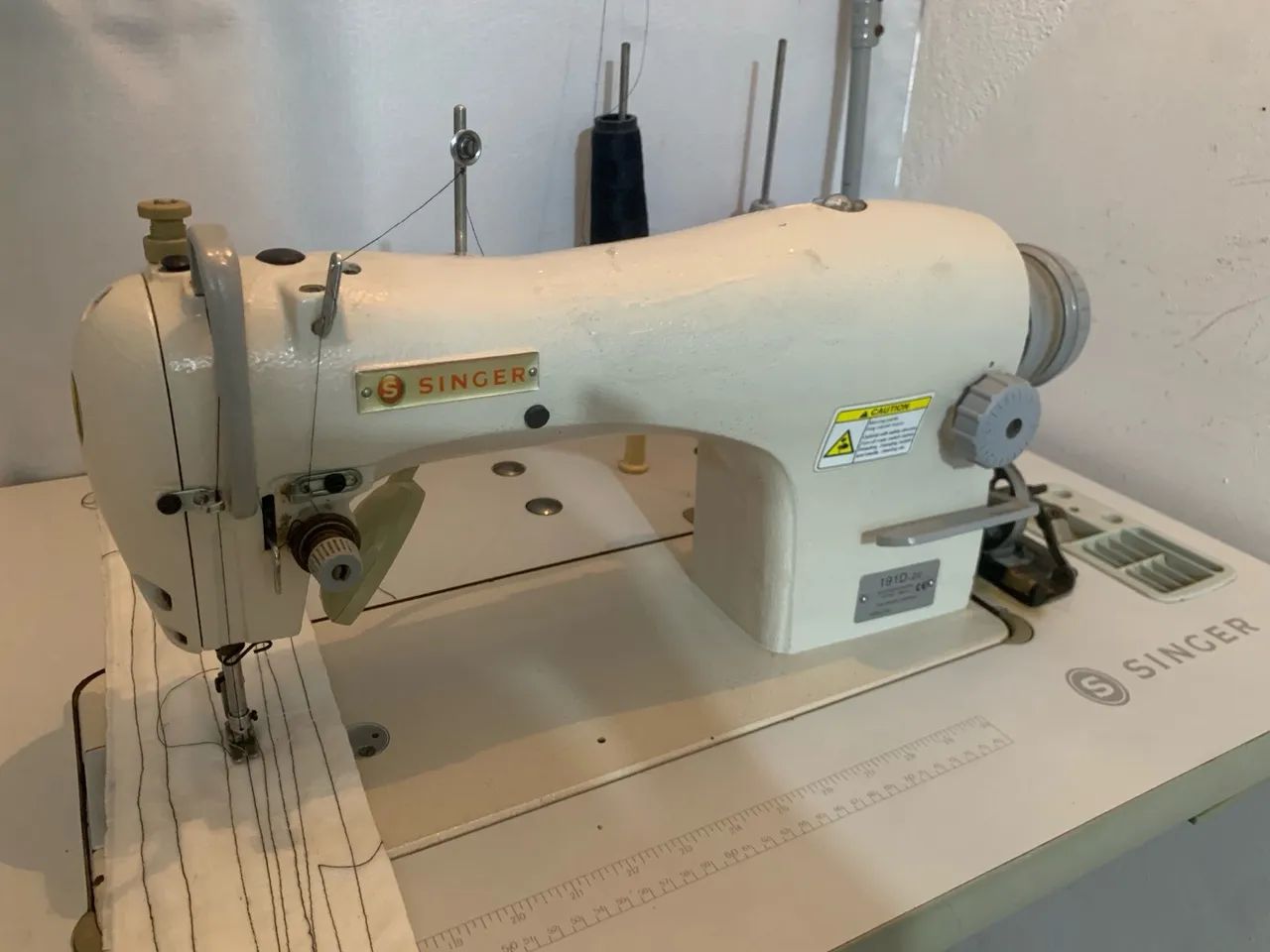 Máquina reta Industrial Singer 191D - Outros itens para agro e ...