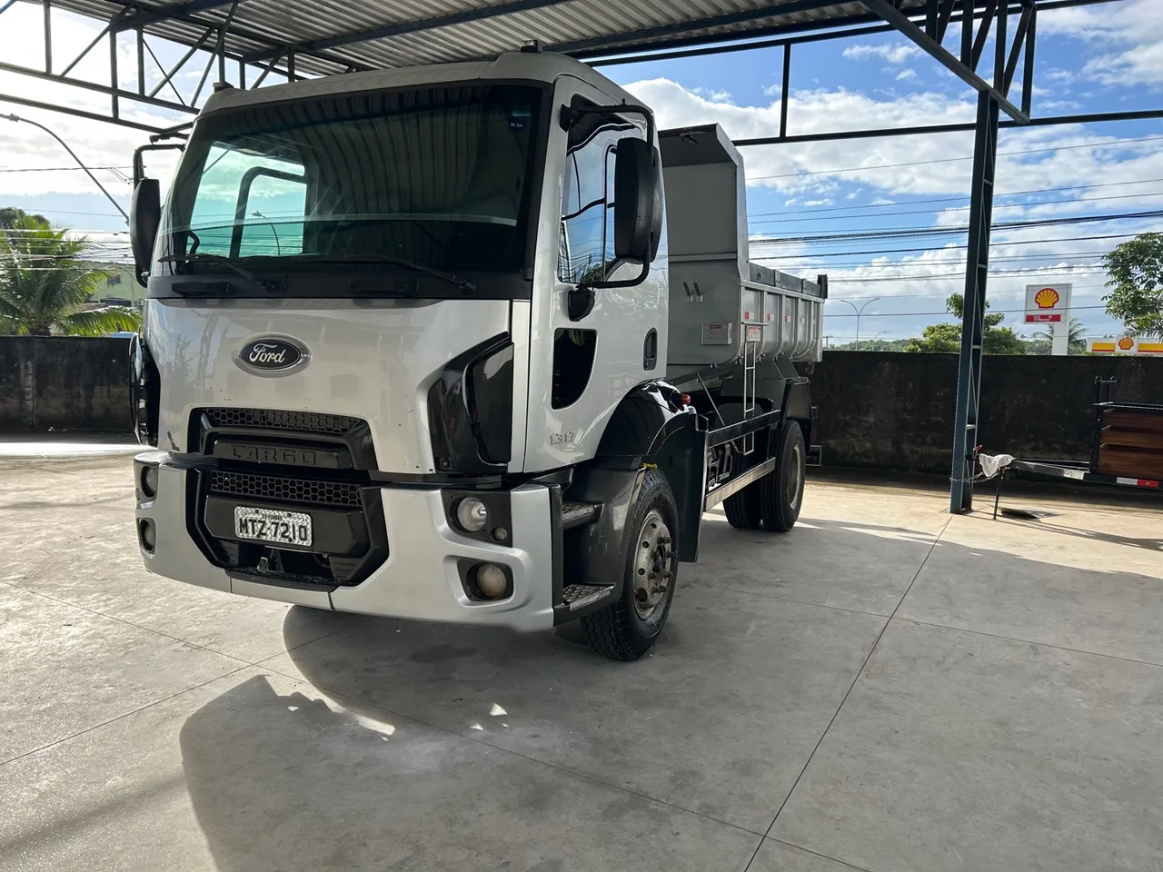 "caminhao cacamba entulho" - Caminhões no Brasil