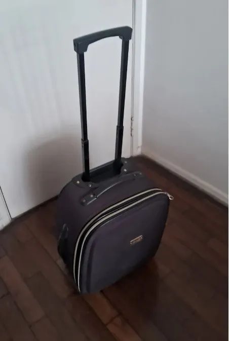 Mala de viagem 50 X 35 cm de 12 kgs com rodas alca retrátil resistente ...