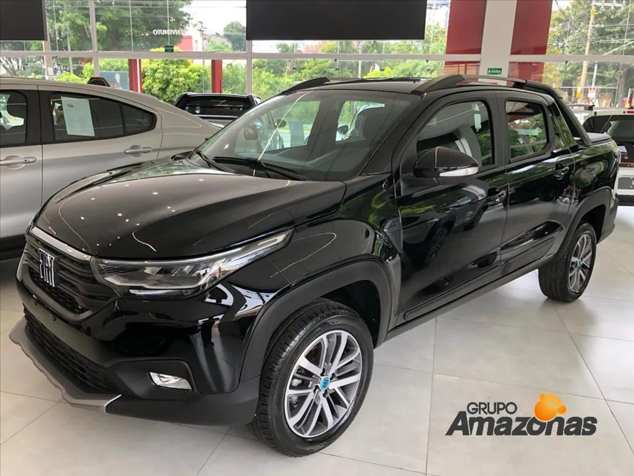 Fiat Strada VOLCANO 1.3 FLEX 8V CD Usados e Novos