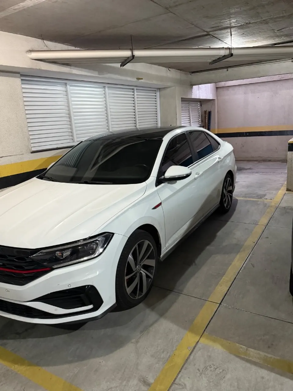 VOLKSWAGEN JETTA GLI 350 TSI 2.0 16V 4P AUT. Usados e Novos