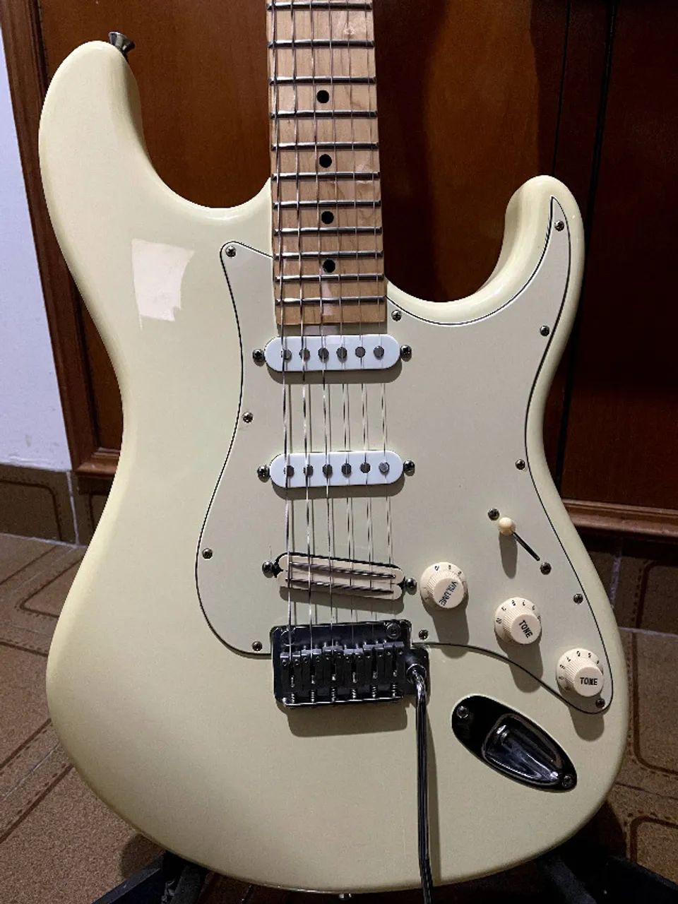 Guitarra Tagima T-635 Custom - Instrumentos musicais - Porto da Pedra ...