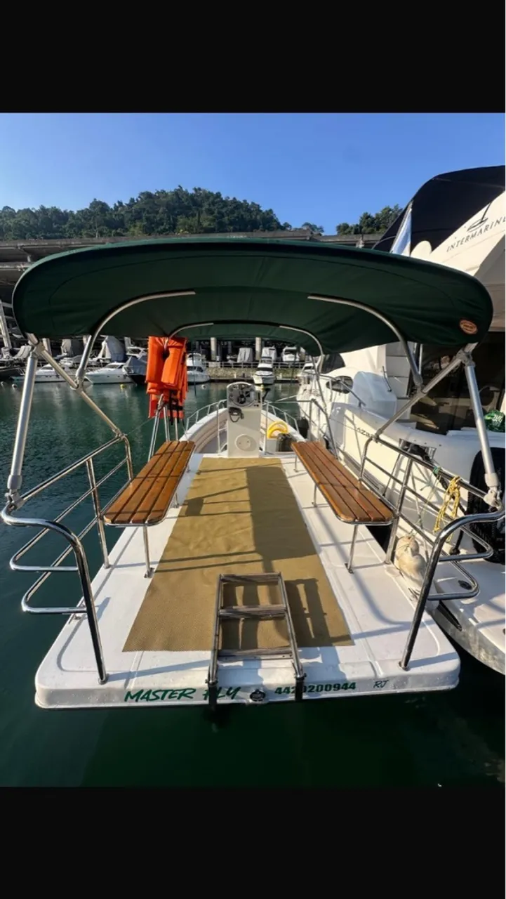 "lancha fly fish" no Brasil