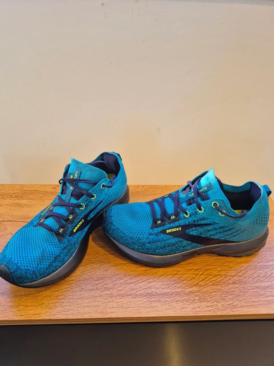 Tênis corrida/caminhada Brooks Levitate 3 - Calçados - Setor Noroeste ...