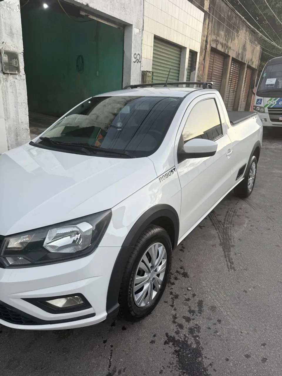 VOLKSWAGEN SAVEIRO ROBUST 1.6 TOTAL FLEX 8V Usados e Novos