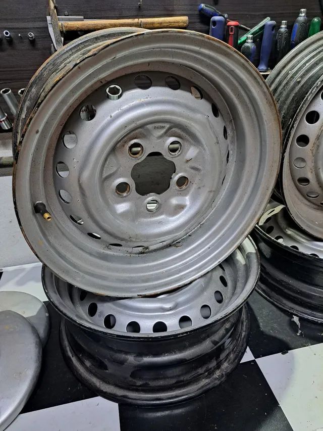 "roda kombi 15" no Brasil