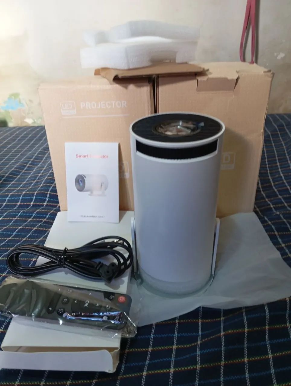 Projetor 4K HD 150 Polegadas Celular, Tv B0x, Xbox, PS, Pc, Wifi e ...