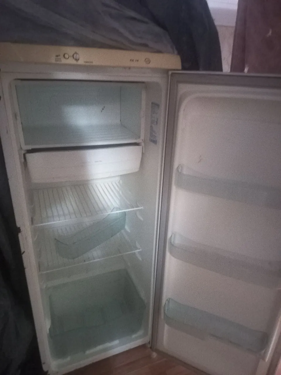 "freezer-pequeno" - Geladeiras e Freezers no Brasil