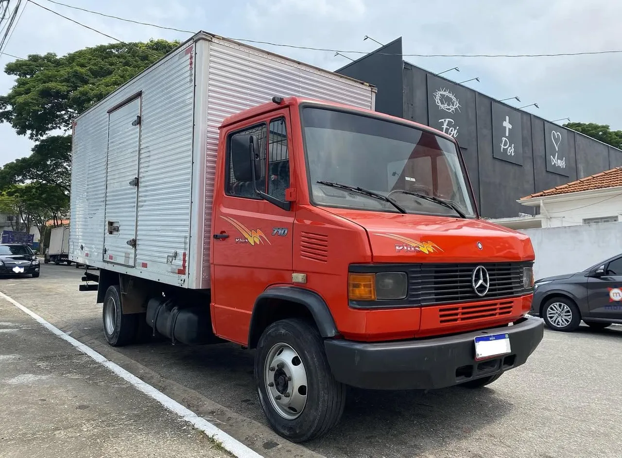 "motor mercedes 710" - Caminhões no Brasil