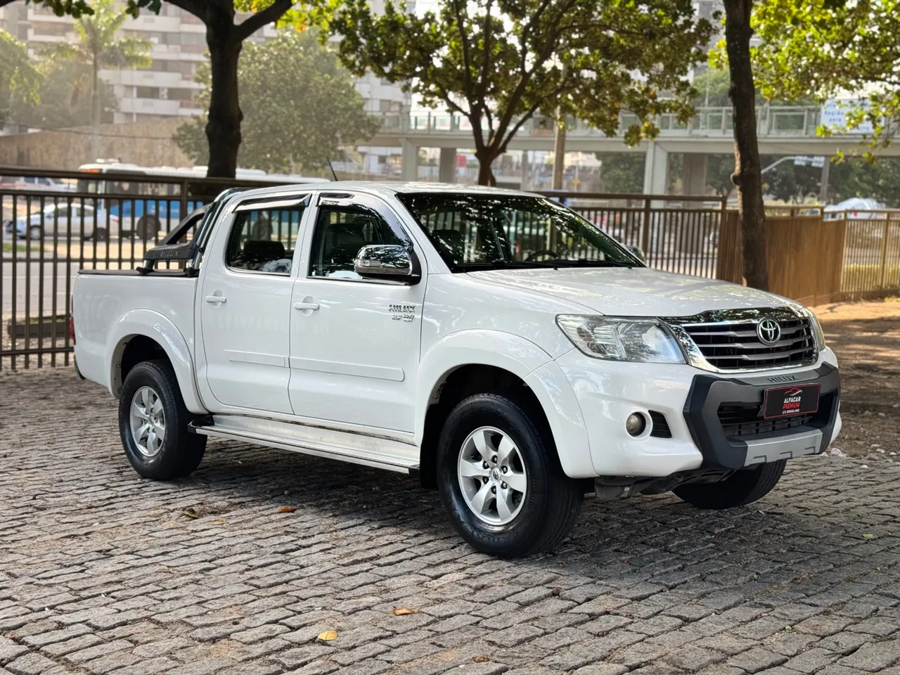 "hilux 2015" - Carros Usados e Novos à venda