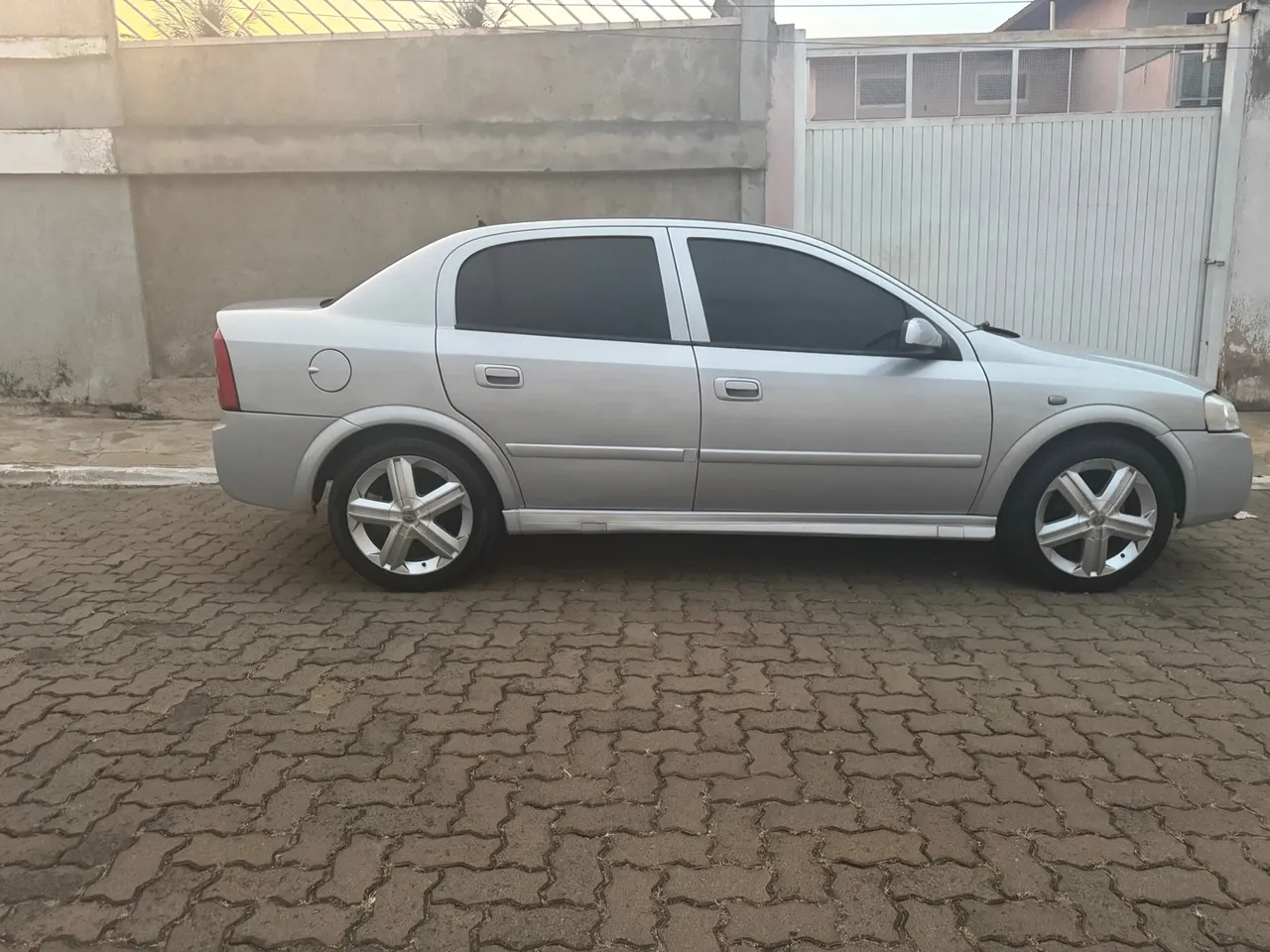 "chevrolet astra" - Carros Usados e Novos à venda