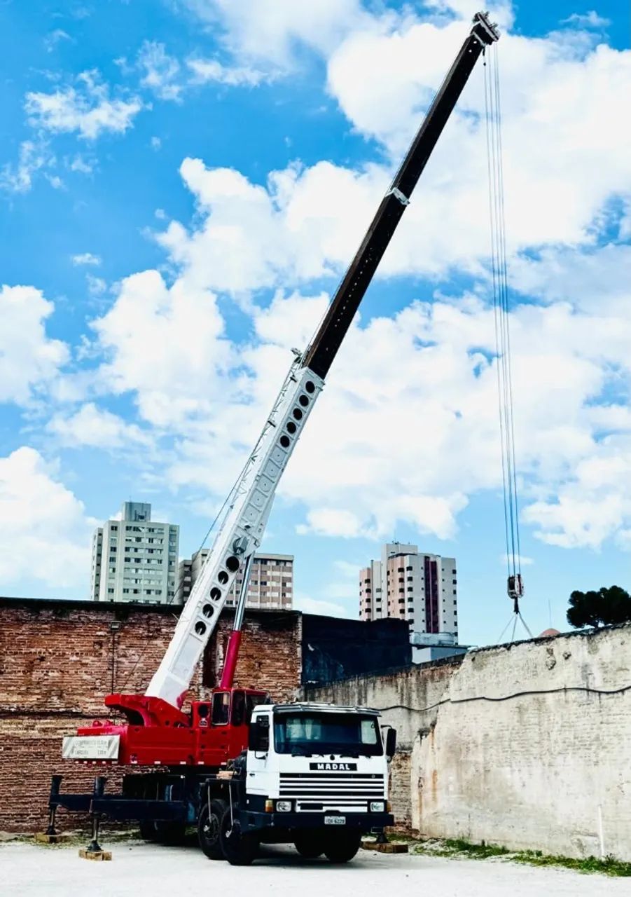 Vendo Guindaste Telescópicos 45 Revisado Trabalhando em Curitiba PR ...