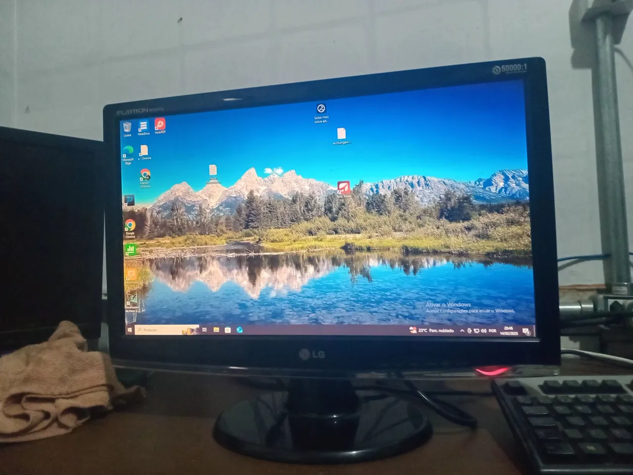 "monitor lg 19 polegadas" - Monitores no Brasil