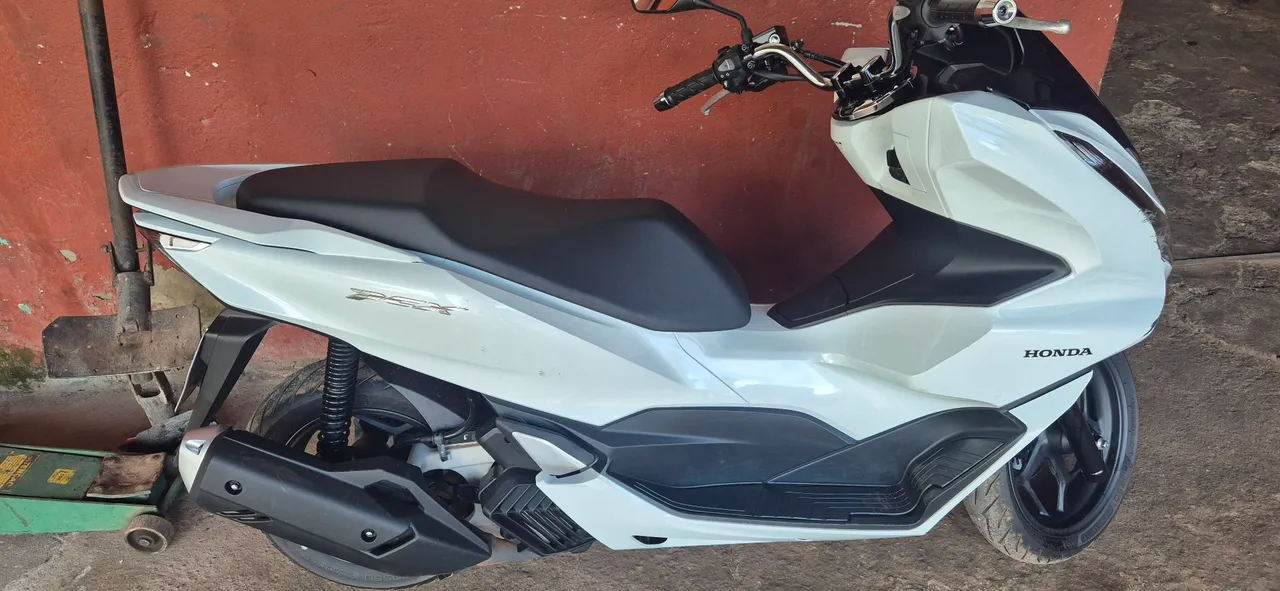 Motos HONDA PCX 2024 no Brasil