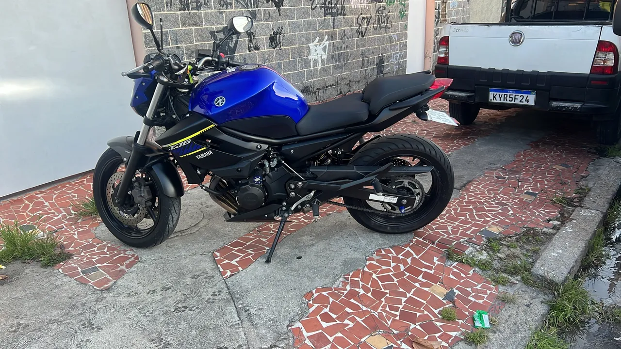 Motos YAMAHA XJ6 no Brasil