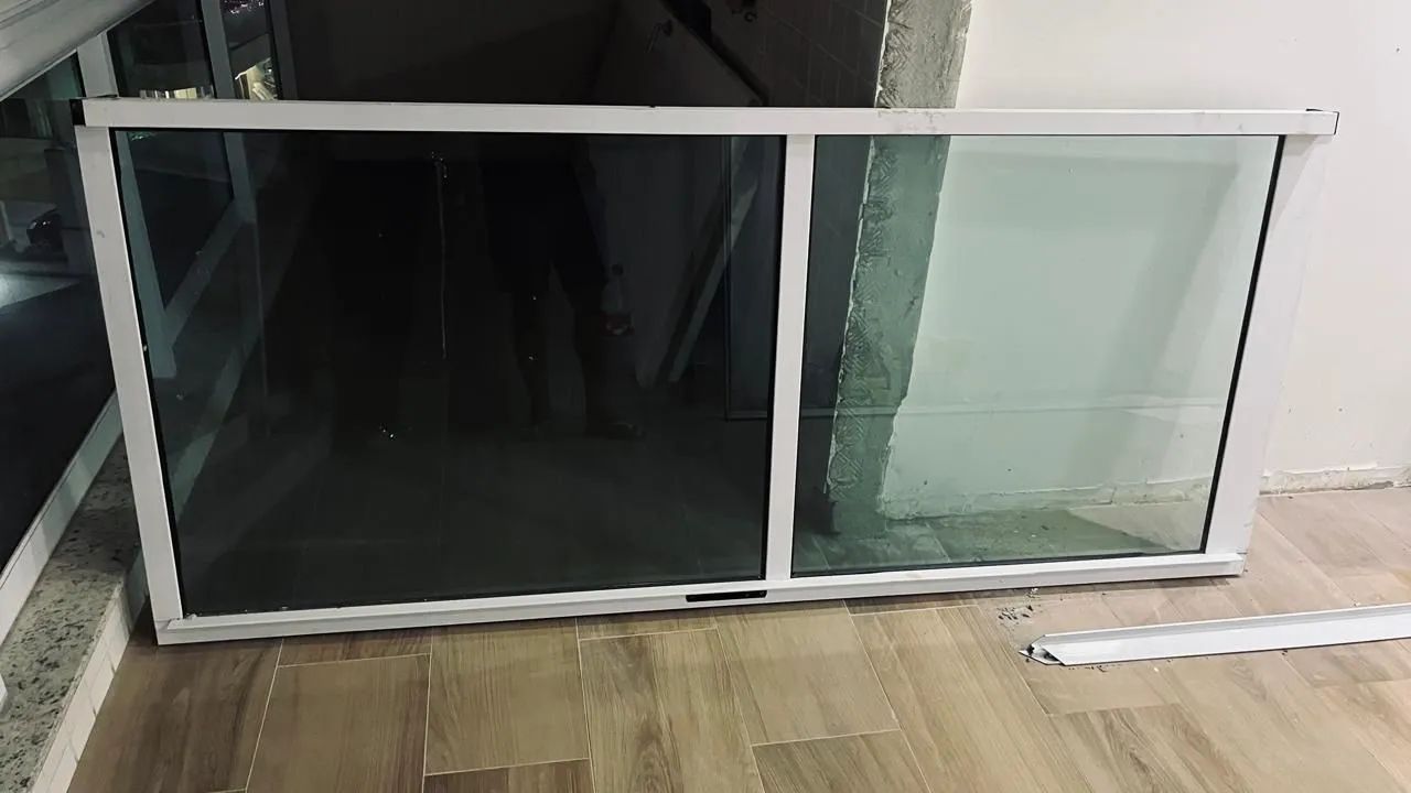 Porta De Correr 260(comp) x 216(alt) cm 3 Folhas vidro verde - Portas e ...