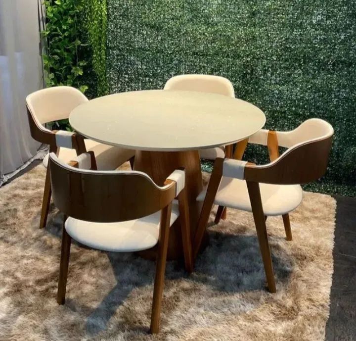 Mesa de jantar 1.20x1.20 Redonda com 4 Cadeiras estilo poltrona MADEIRA ...