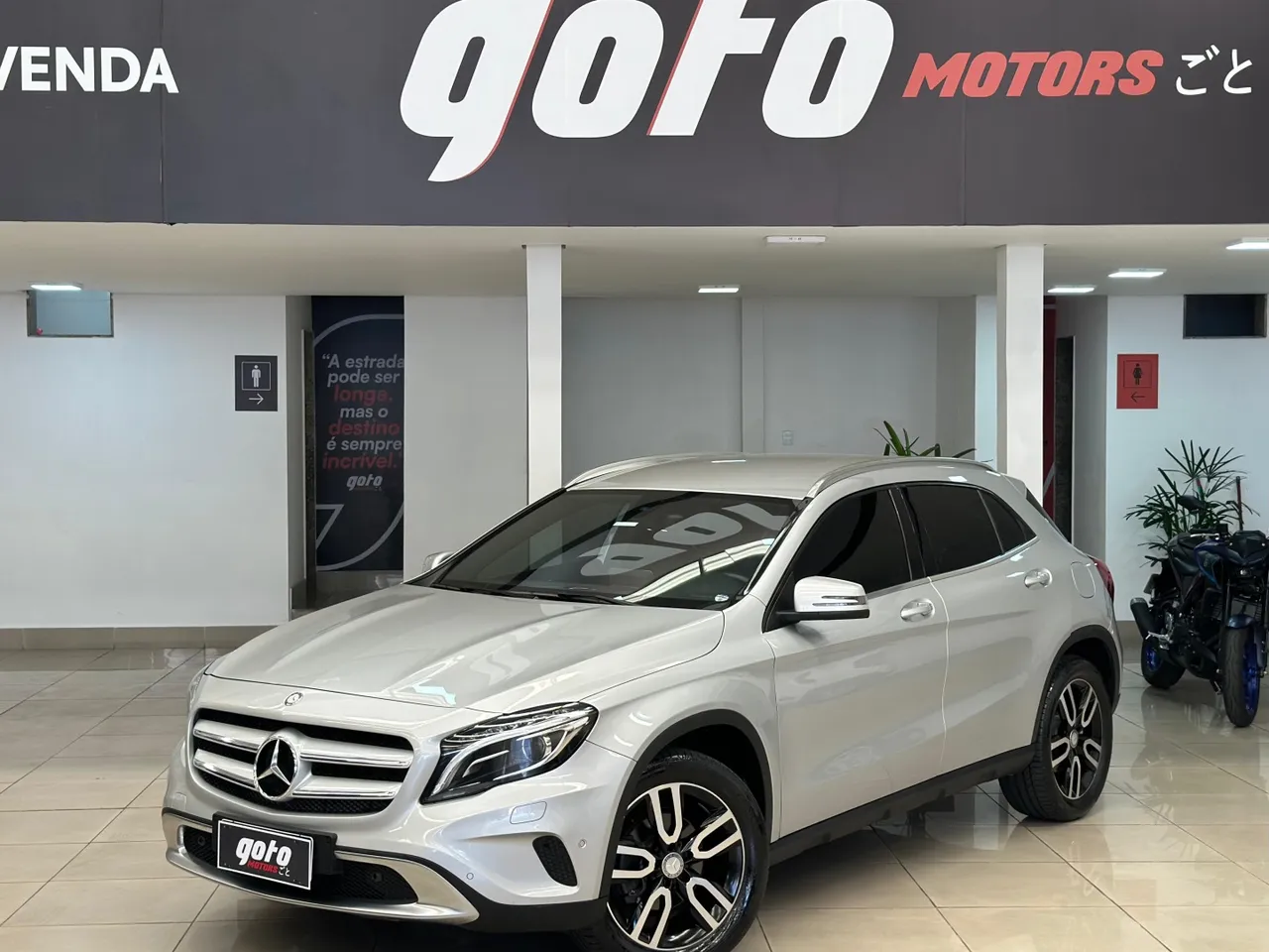 MERCEDES-BENZ GLA-200 2016 Usados e Novos