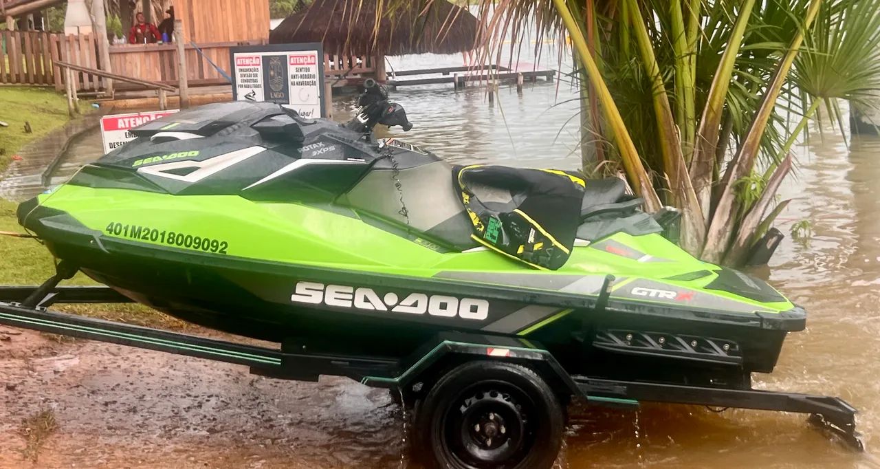 Oportunidade - Barcos e aeronaves - Loteamento Portal do Sol I, Goiânia ...