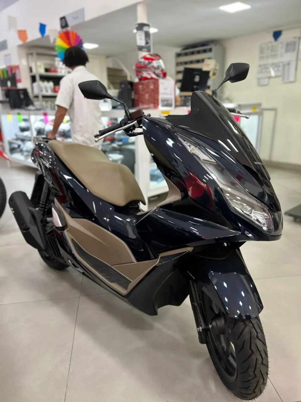 Motos HONDA PCX 2025 no Brasil