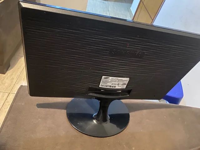 "monitores de 22 polegadas" no Brasil