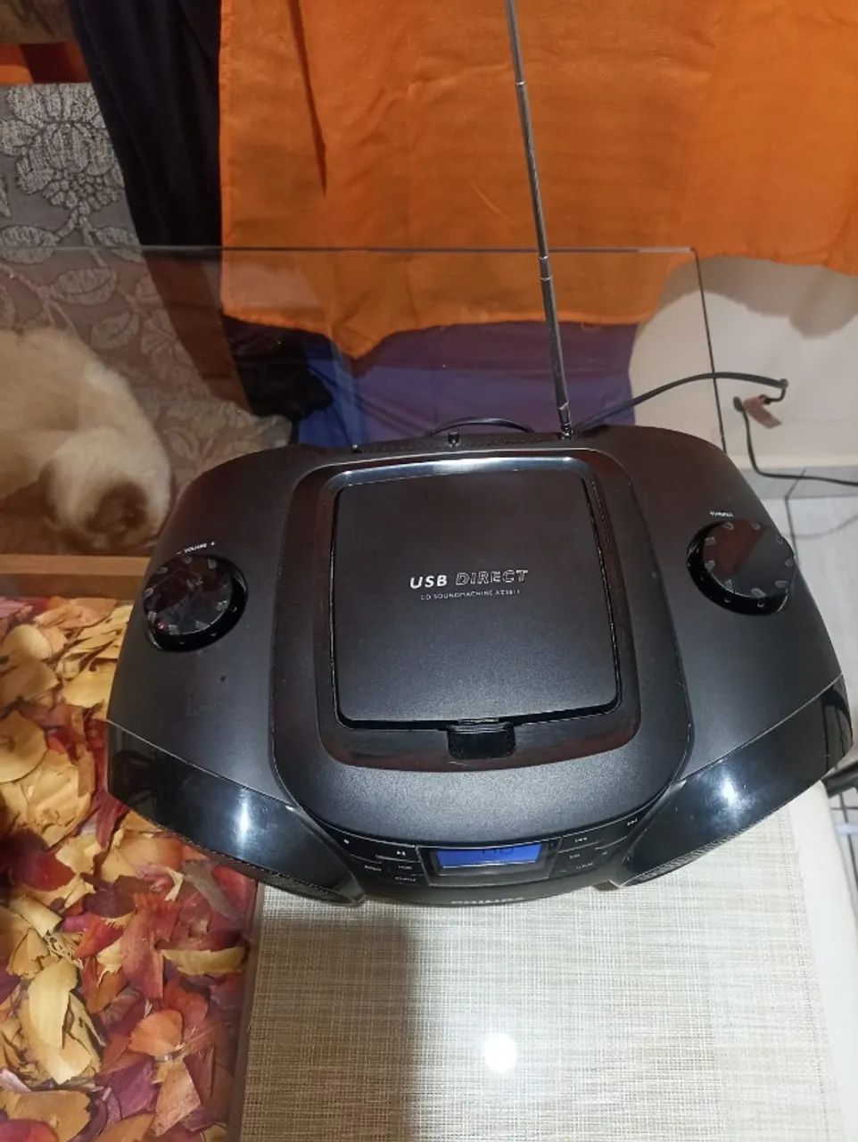 Som Philips com CD Player e Rádio. Com 85 CDs - Aparelhos de Som ...