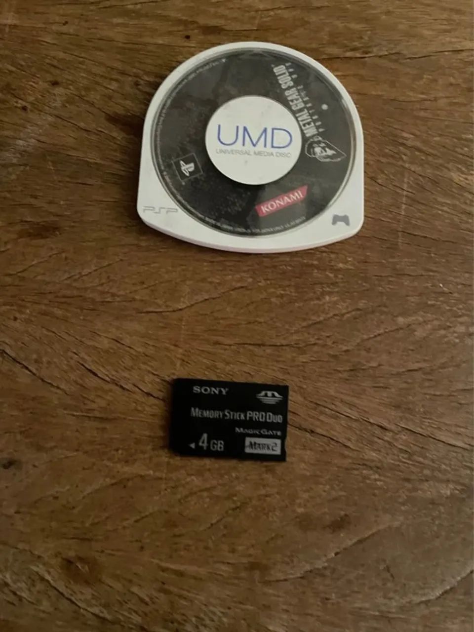 Metal Gear Solid Portable Ops PSP + Cartão de Memoria Memory Stick Sony ...