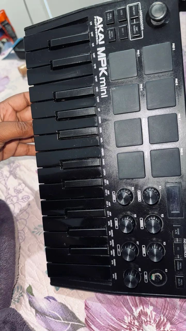 Teclado Controlador MIDI Akai Mpk Mini MK3 (usado) - Instrumentos ...