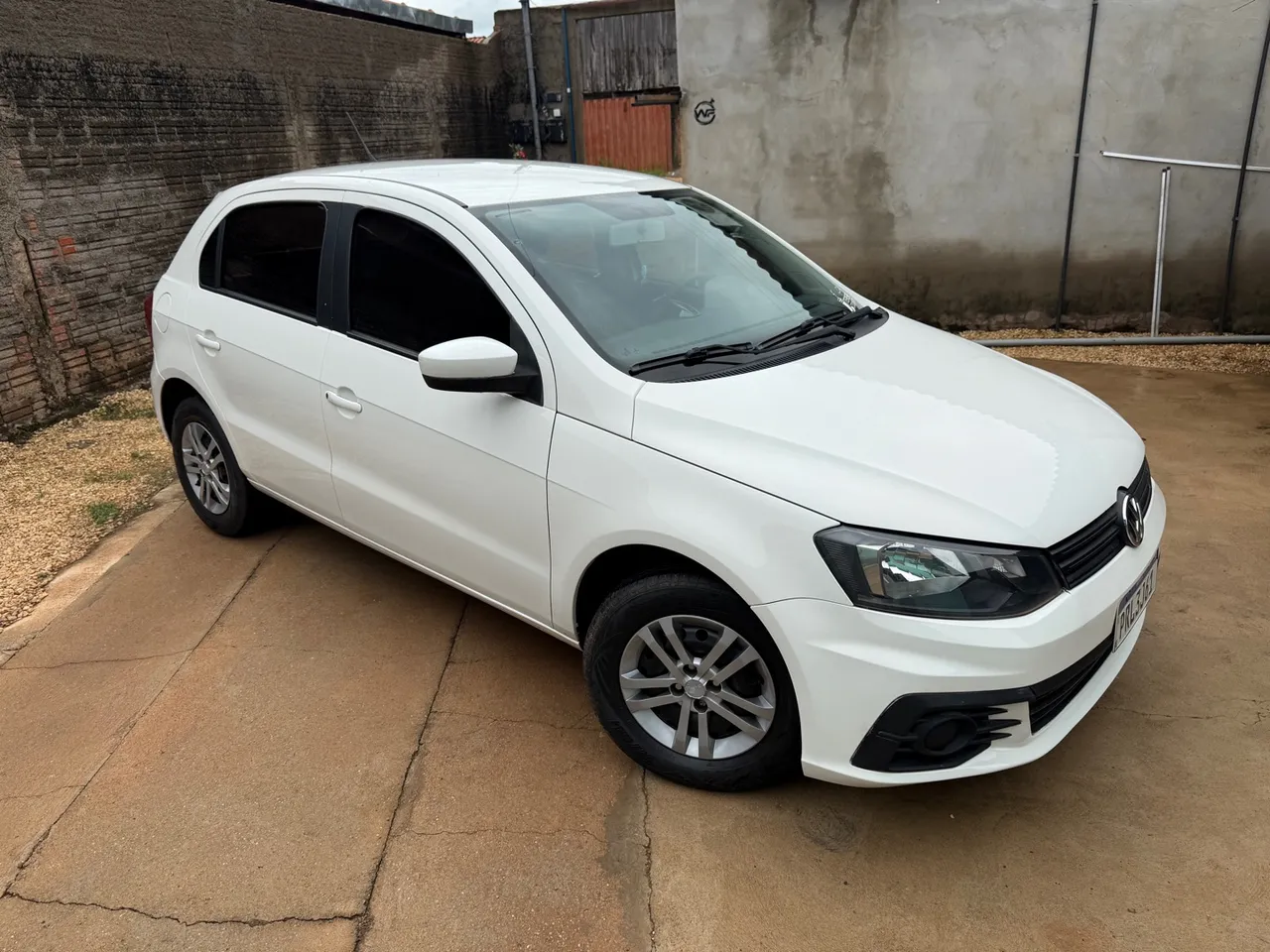 hatches VOLKSWAGEN GOL 2018 Usados e Novos
