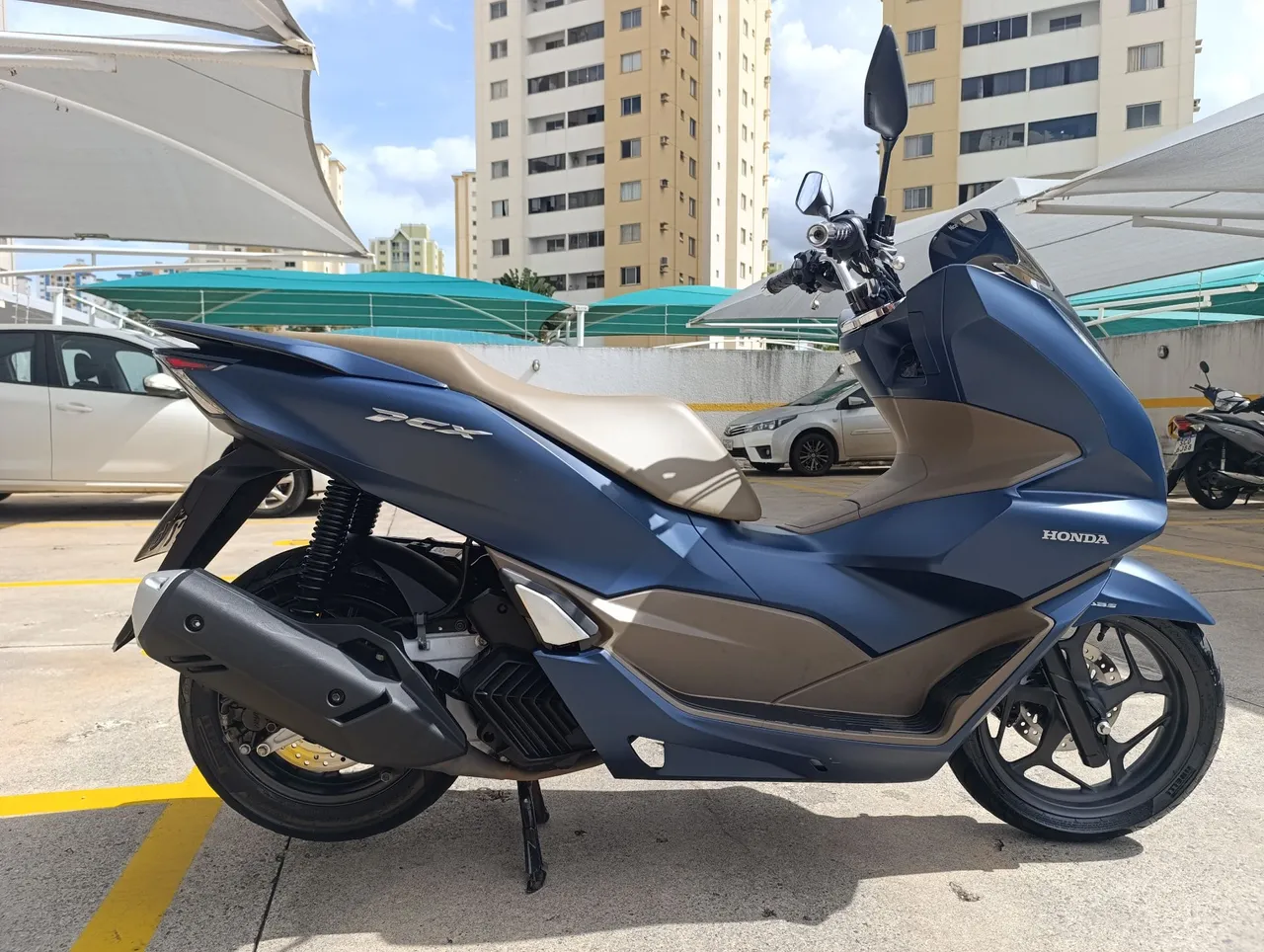 Motos HONDA PCX 2024 no Brasil
