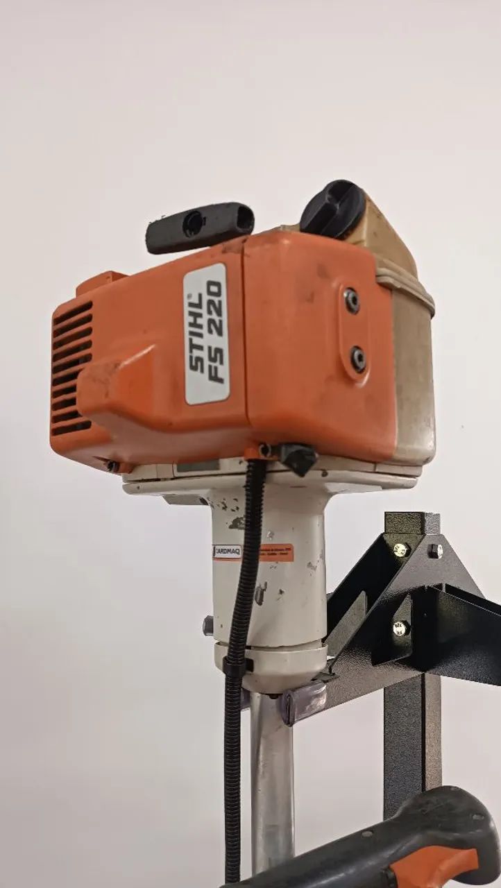Roçadeira STIHL FS 220 - Outros itens para agro e indústria - Jardim ...