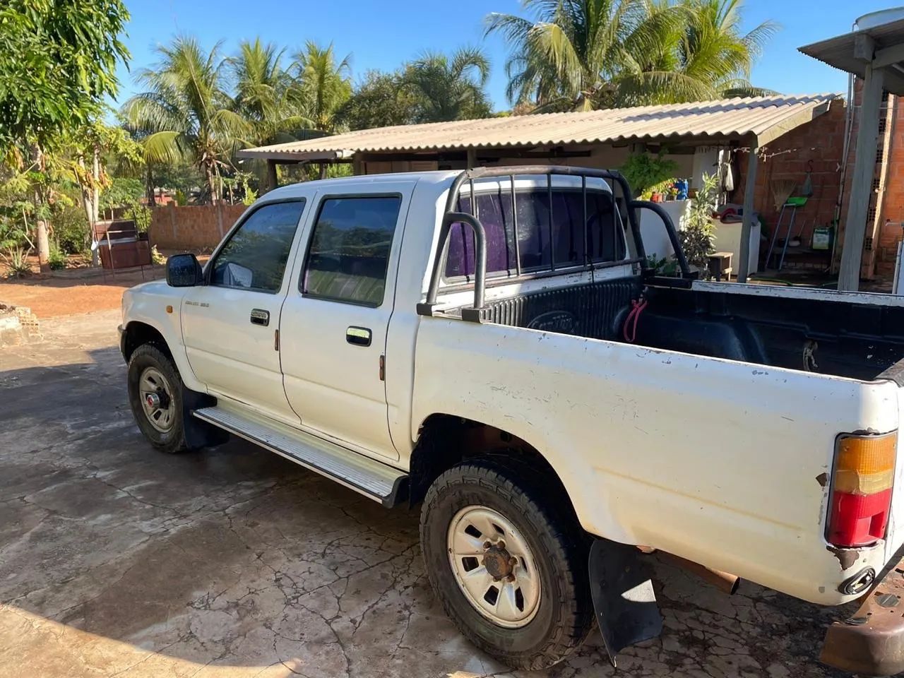 TOYOTA HILUX 2003 Usados e Novos