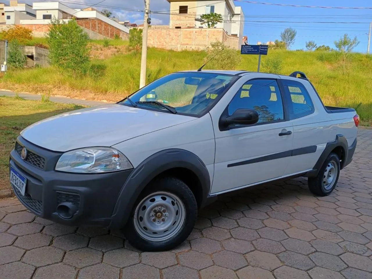 FIAT STRADA Usados e Novos em Poços de Caldas, Varginha e região, MG