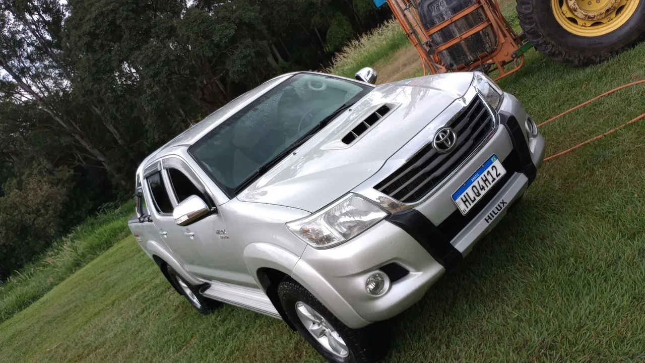 "toyota hilux 2012" - Carros Usados e Novos à venda