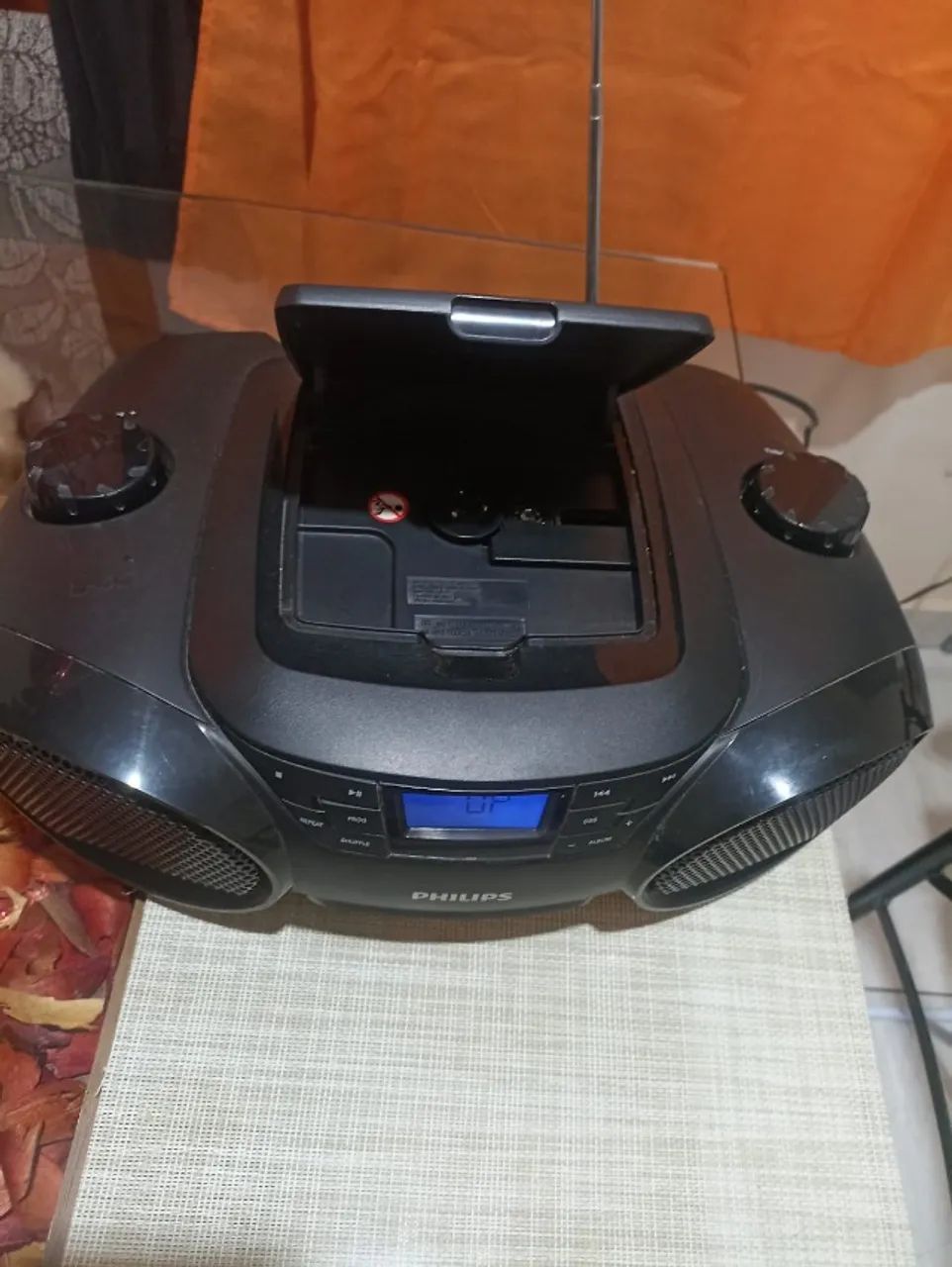 Som Philips com CD Player e Rádio. Com 85 CDs - Aparelhos de Som ...