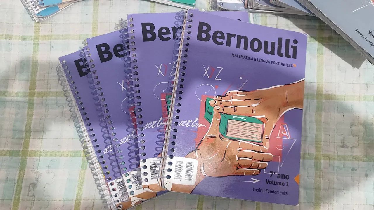 Bernoulli 7 ano - Livros e revistas - Bairro Novo do Carmelo ...