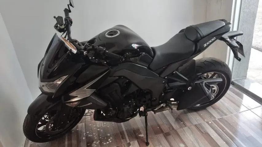 Motos KAWASAKI Z 1000 no Brasil