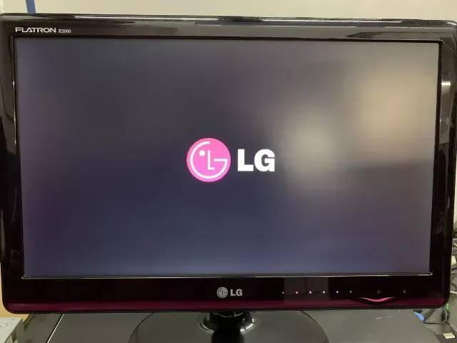 "monitor lcd lg flatron" - Monitores no Brasil