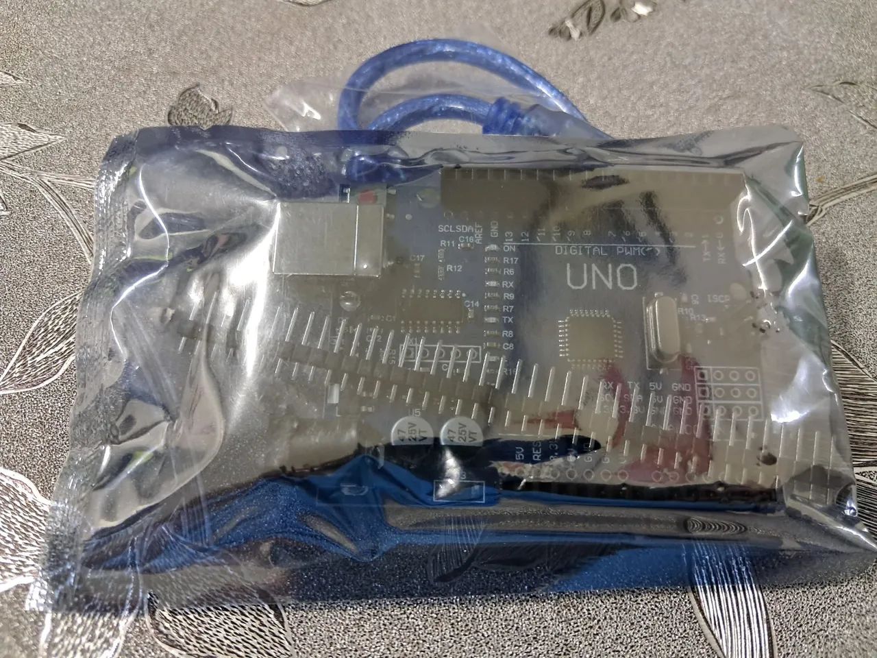 Kit Placa Uno R3 smd com cabo e componentes eletrônicos - Peças de ...