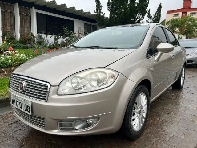 FIAT LINEA 2010 Usados e Novos em SC