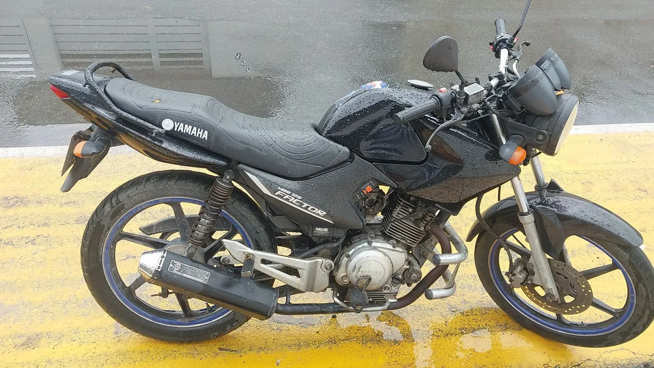 Motos YAMAHA FACTOR 2011 no Brasil