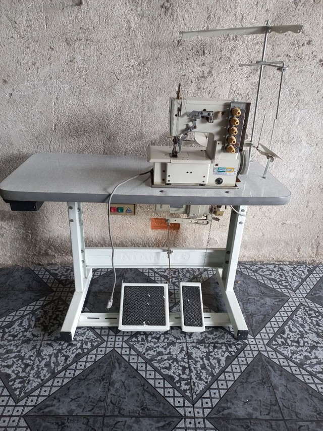 Maquina de costura colarete | +120 anúncios na OLX Brasil