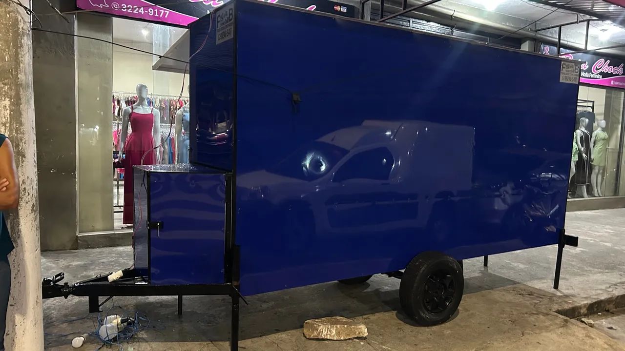 Vendo carro moderno e feito de ACM - Trailers e carrinhos comerciais ...
