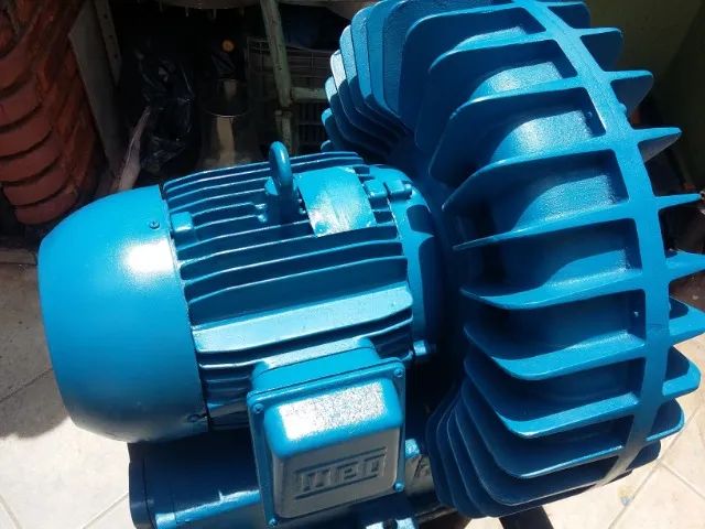 Compressor Radial 7,5 CV - Trifásico 220/380 Semi Novo - Outros itens ...