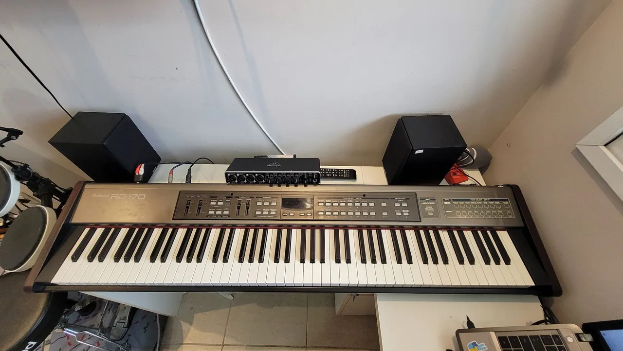 "roland rd" - Instrumentos musicais no Brasil