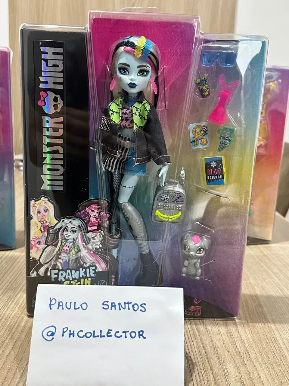 Boneca Monster High Frankie Stein core refresh - Brinquedos e Jogos ...