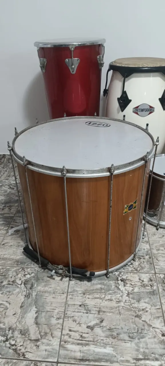 "instrumentos surdo" - Instrumentos musicais no Brasil