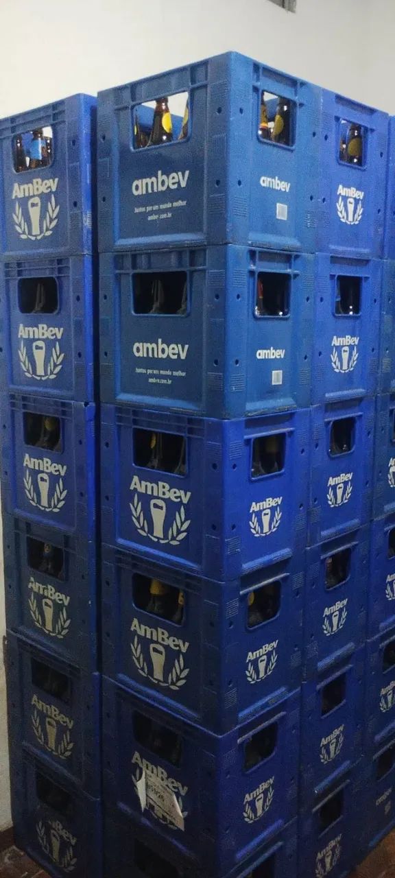 Engradados cerveja Ambev Litrão Completa com garrafas - Equipamentos ...