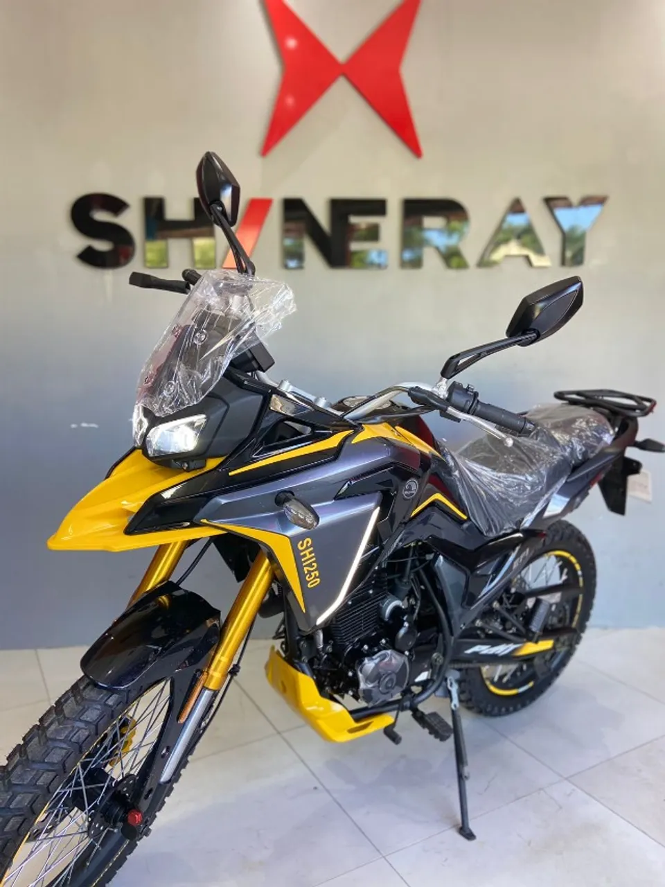 Motos Shineray SHI 250 no Brasil