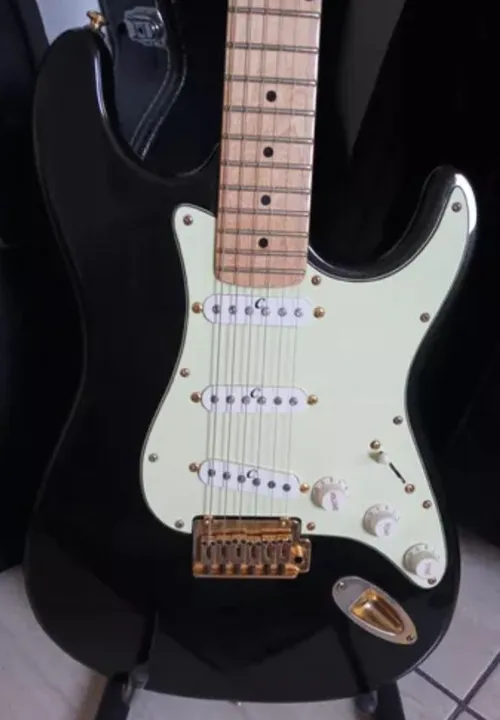 "guitarras condor" - Instrumentos musicais no Brasil